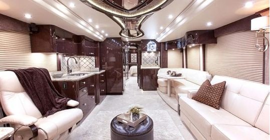 (Re)decorating RVs for a perfect vacation by DLB